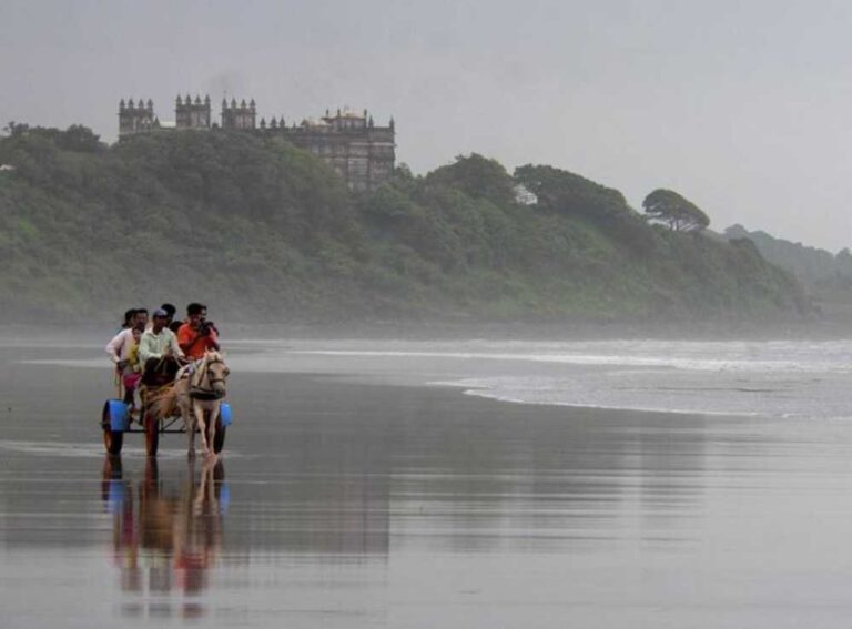 A Day Of Murud A Place Top Water, Fort & Beaches